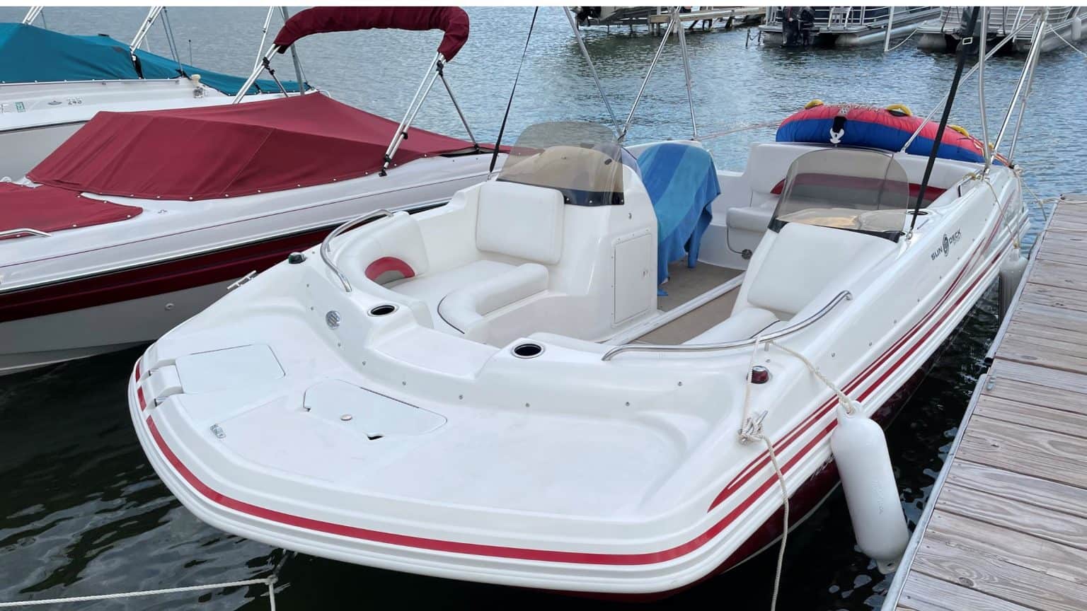 Best Deck Boats On The Market: (Top 6) - Project Boating